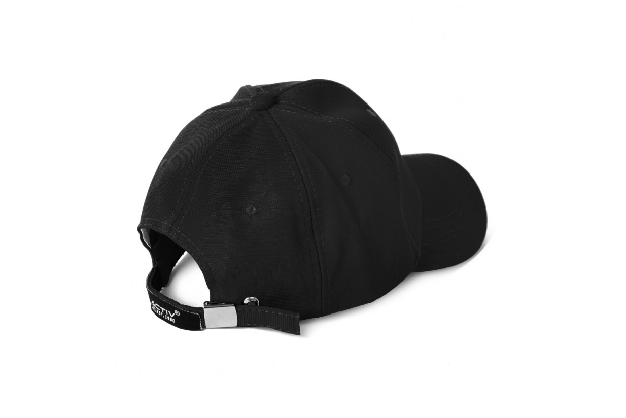 Witty Cap with adjustable strap