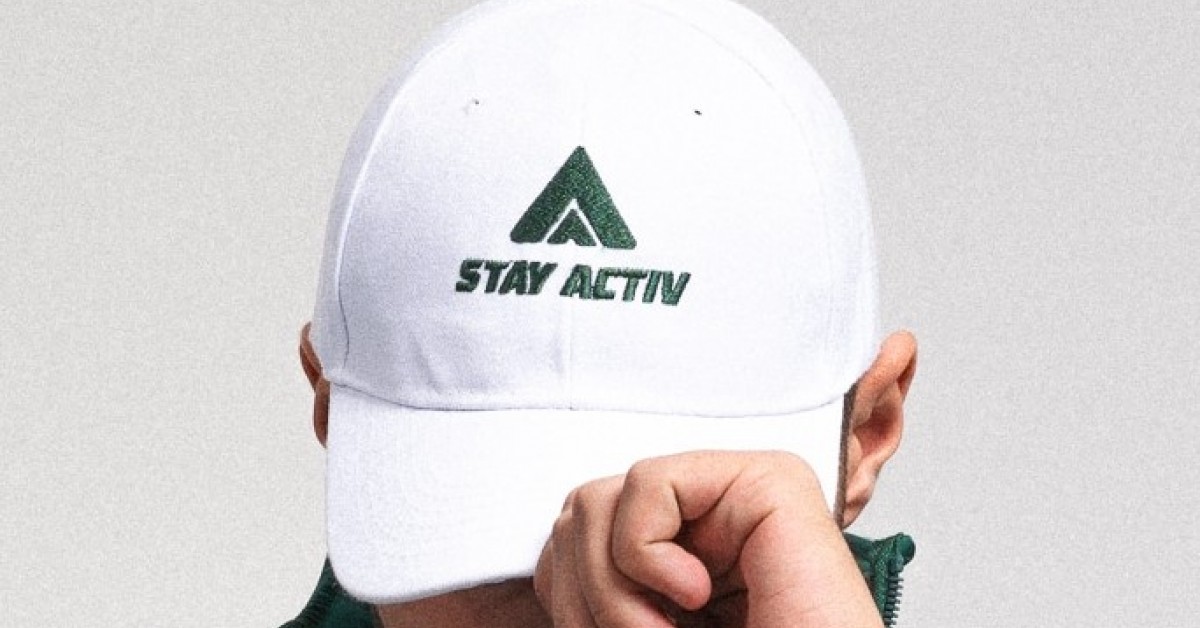 Stay Activ Cap with adjustable strap - White